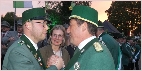Königspaar Lindemann regiert Johannes-Schützen - marktowl.de